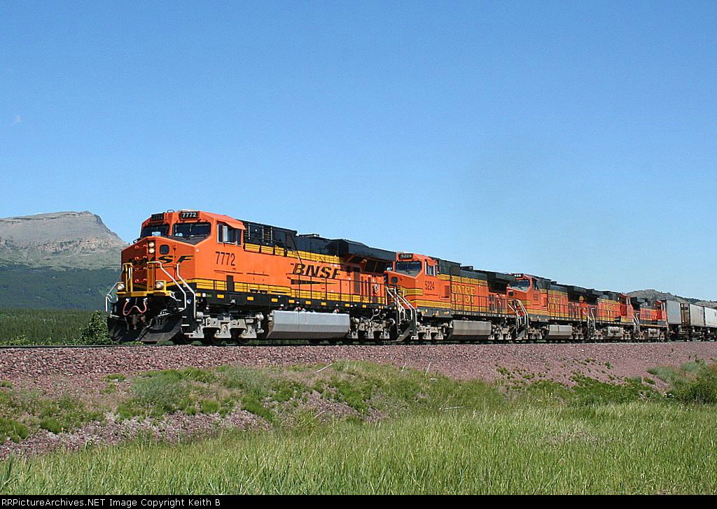 BNSF 7772
